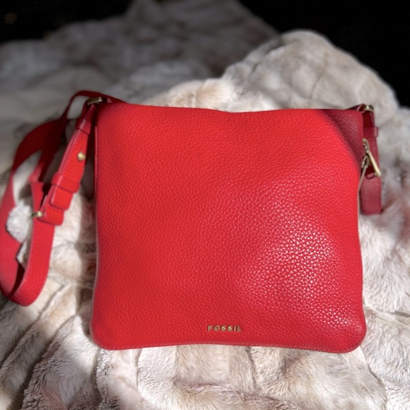 Fossil | Bags | Fossil Crossbody Red Pebble Leather | Poshmark